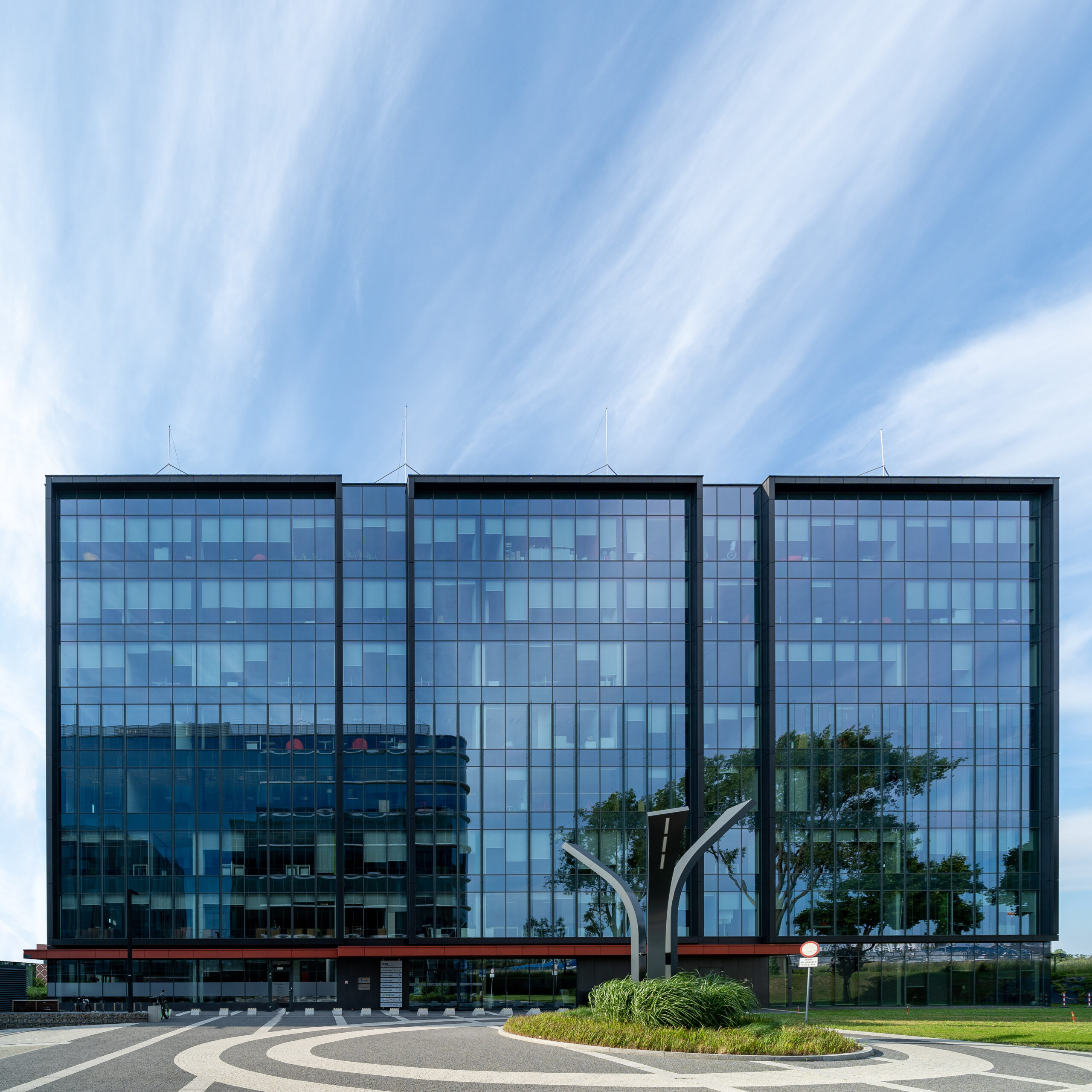 Revetas Capital retains key tenant in B4B - Revetas Capital